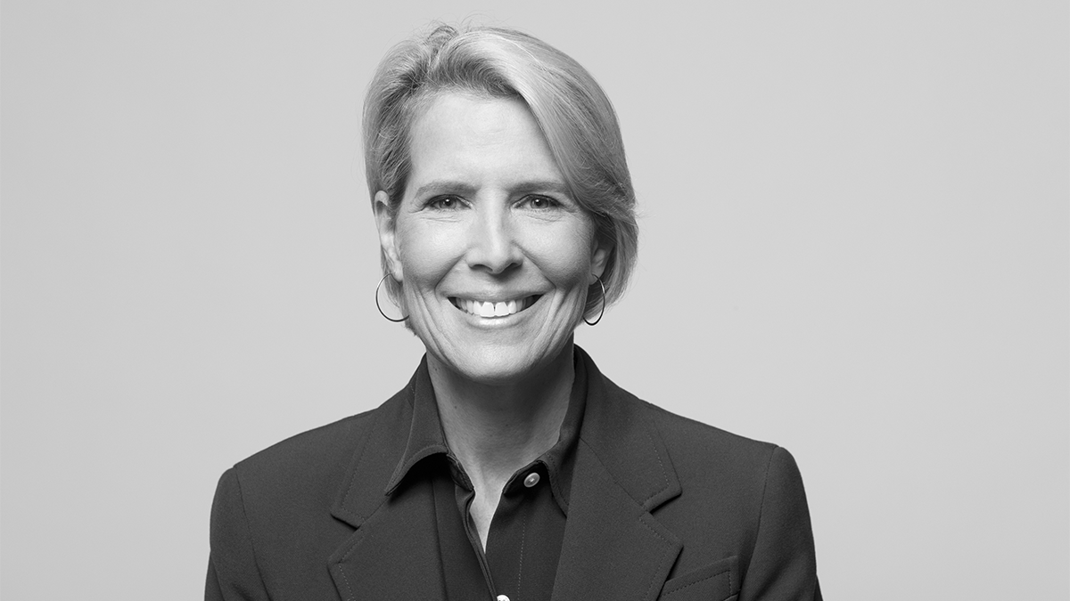 Philadelphia Inquirer Publisher Lisa Hughes Wins NPF Chairman’s ...
